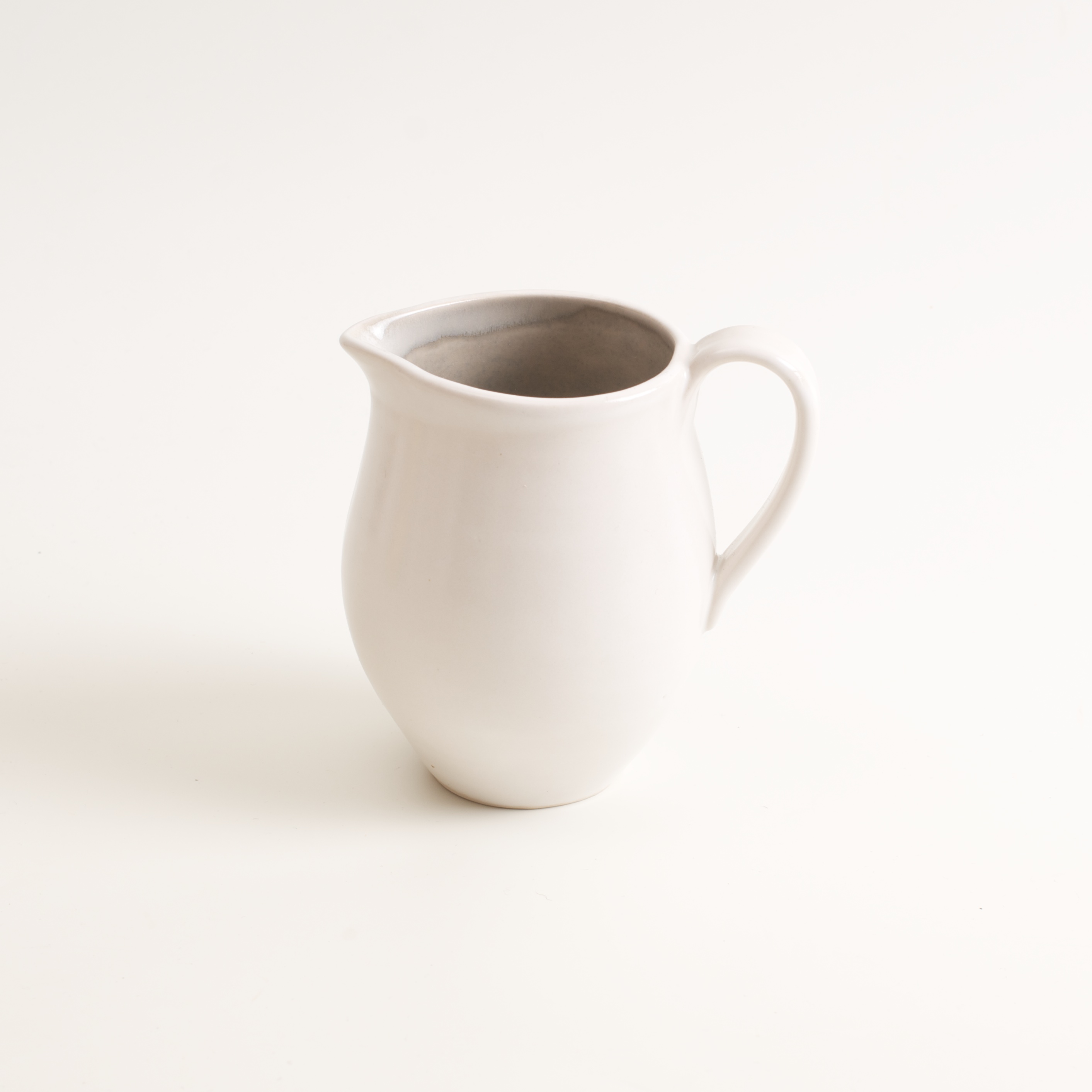 Stoneware jug | Linda Bloomfield