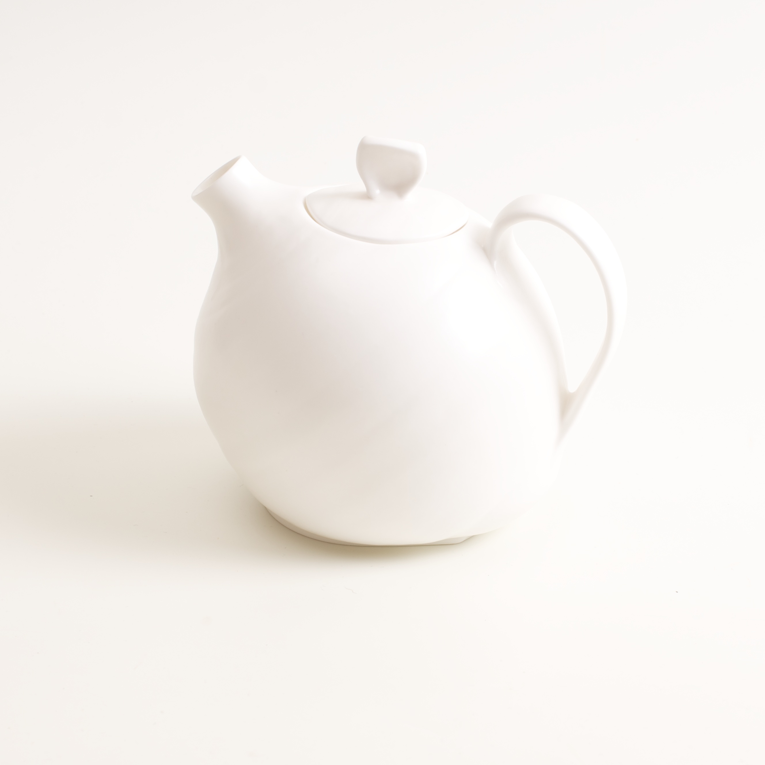 Bone china organic teapot - Linda Bloomfield