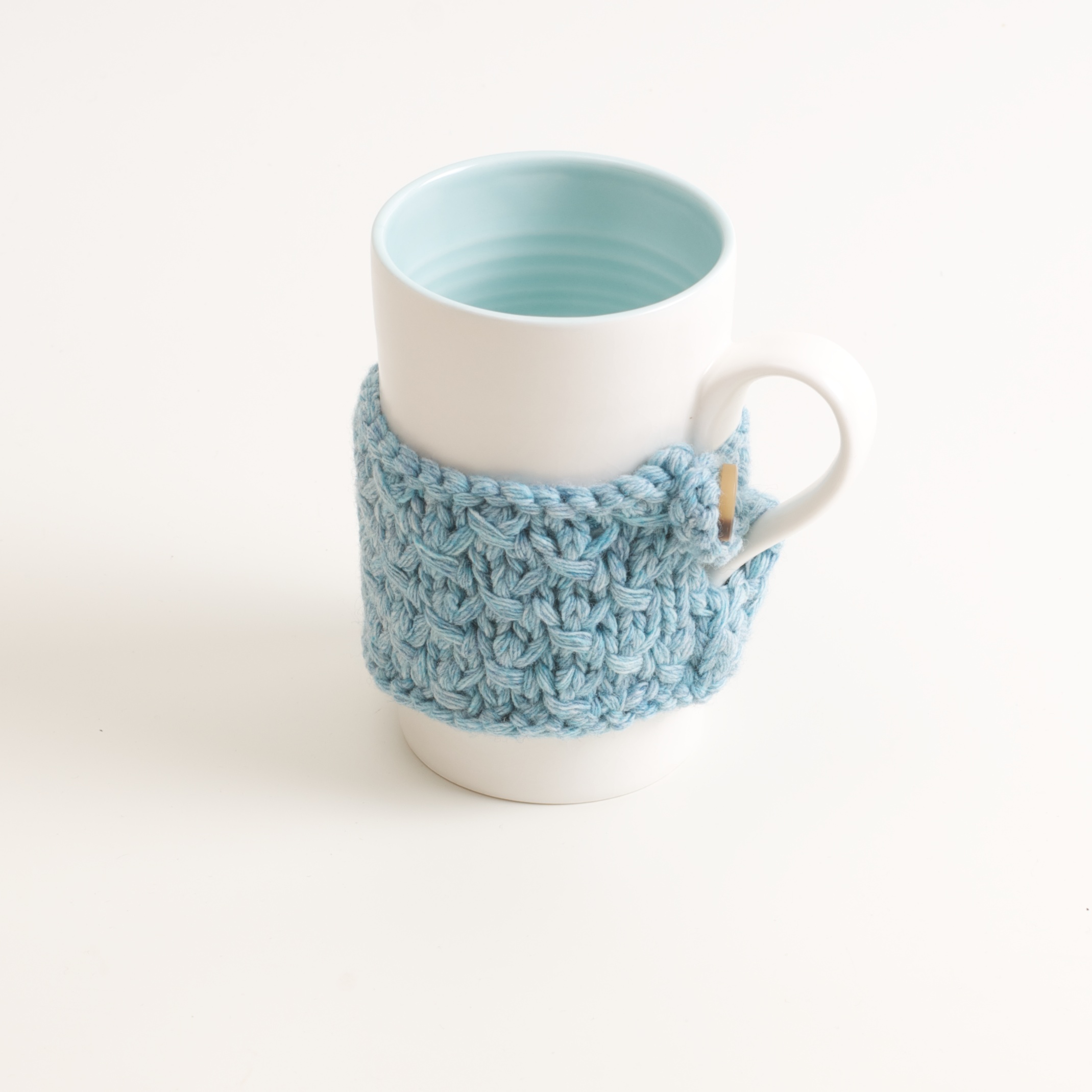 Manufactured mug with cosy | Linda Bloomfield